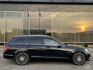 Melns Mercedes-Benz c-220 2012 Panevēža, ar dzinēja tilpumu 2.00 L un nobraukumu 0 tūkst. km par 4500 €, foto 8 vietnē AUTOMOTO.COM.LV