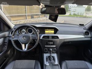 Melns Mercedes-Benz c-220 2012 Panevēža, ar dzinēja tilpumu 2.00 L un nobraukumu 0 tūkst. km par 4500 €, foto 15 vietnē AUTOMOTO.COM.LV