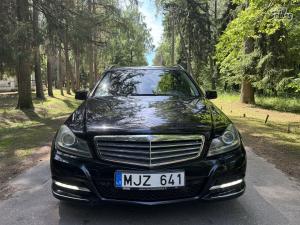 Черный Мерседес Ц 220 2012 в Паневежис, объемом двигателя 2.20 л и пробегом 0 тыс. км за 4350 €, фото 3 на AUTOMOTO.COM.LV