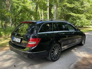 Черный Мерседес Ц 220 2012 в Паневежис, объемом двигателя 2.20 л и пробегом 0 тыс. км за 4350 €, фото 7 на AUTOMOTO.COM.LV