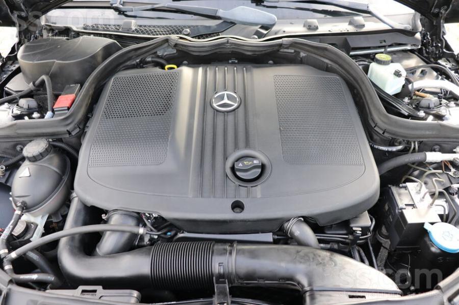 Black Mercedes-Benz c-220 2012 in Riga, with an engine capacity of 2.10 L and mileage of 0 thousand km for 5350 €, photo 14 on AUTOMOTO.COM.LV
