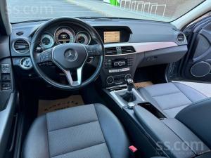Melns Mercedes-Benz c-220 2013 Rīga, ar dzinēja tilpumu 2.20 L un nobraukumu 263 tūkst. km par 5999 €, foto 19 vietnē AUTOMOTO.COM.LV