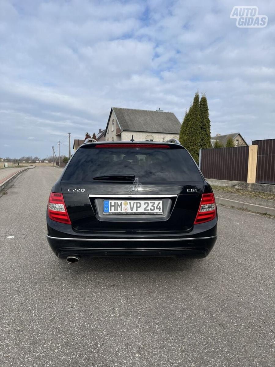Black Mercedes-Benz c-220 2013 in Kaunas, with an engine capacity of 2.10 L and mileage of 300 thousand km for 6200 €, photo 6 on AUTOMOTO.COM.LV