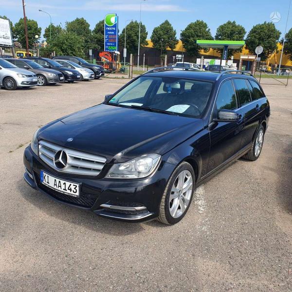 Black Mercedes-Benz c-220 2013 in Klaipeda, with an engine capacity of 2.14 L and mileage of 288 thousand km for 5950 €, photo 1 on AUTOMOTO.COM.LV