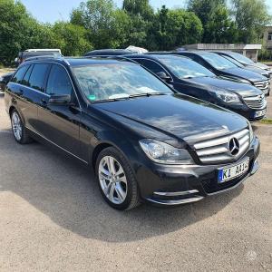 Черный Мерседес Ц 220 2013 в Клайпеда, объемом двигателя 2.14 л и пробегом 288 тыс. км за 5950 €, фото 3 на AUTOMOTO.COM.LV