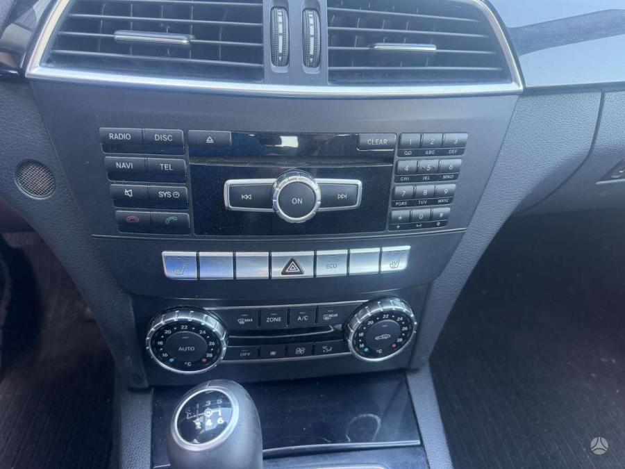 Black Mercedes-Benz c-220 2013 in Panevezys, with an engine capacity of 2.14 L and mileage of 258 thousand km for 4555 €, photo 14 on AUTOMOTO.COM.LV
