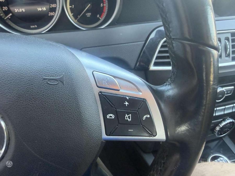 Black Mercedes-Benz c-220 2013 in Panevezys, with an engine capacity of 2.14 L and mileage of 258 thousand km for 4555 €, photo 20 on AUTOMOTO.COM.LV