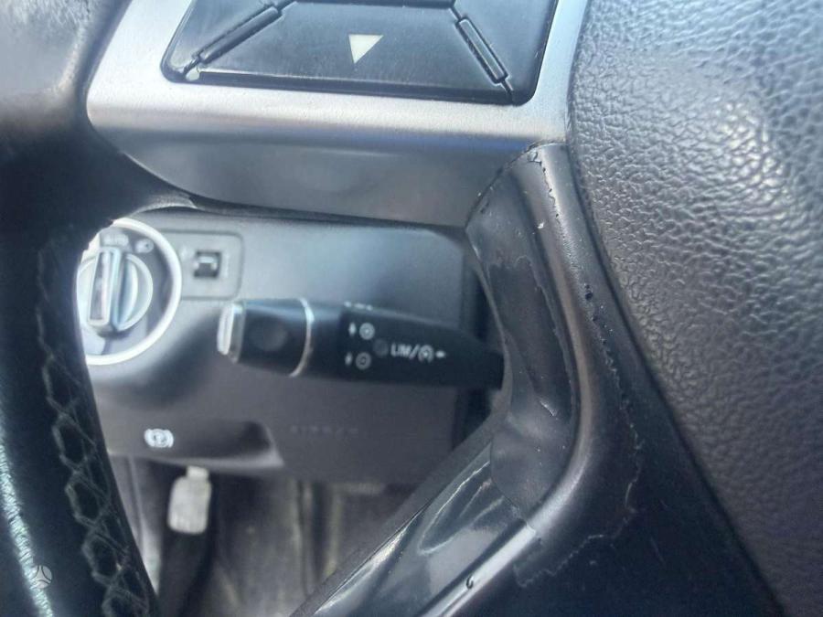 Black Mercedes-Benz c-220 2013 in Panevezys, with an engine capacity of 2.14 L and mileage of 258 thousand km for 4555 €, photo 21 on AUTOMOTO.COM.LV