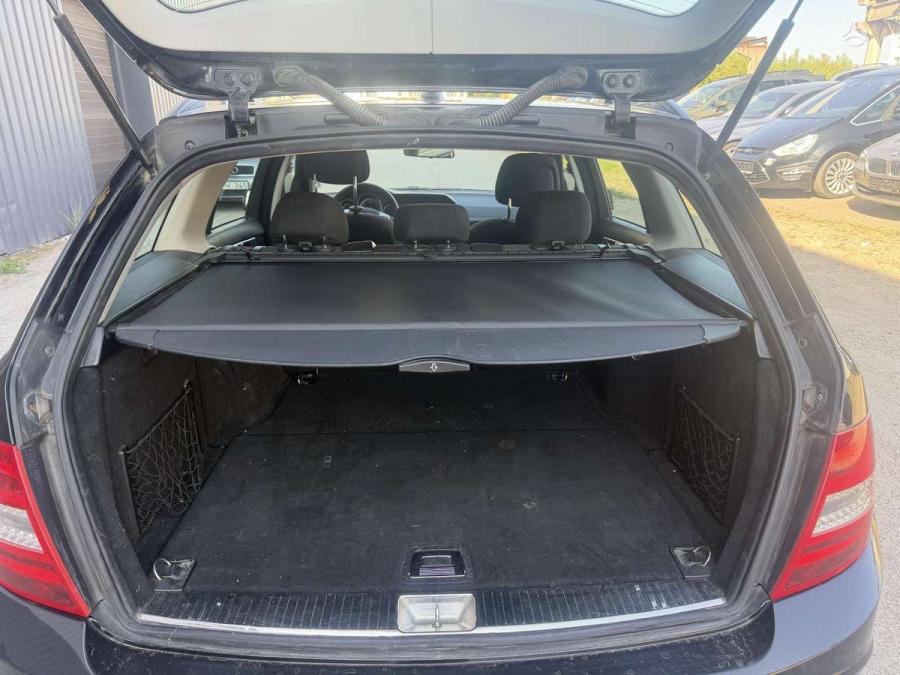 Black Mercedes-Benz c-220 2013 in Panevezys, with an engine capacity of 2.14 L and mileage of 258 thousand km for 4555 €, photo 26 on AUTOMOTO.COM.LV