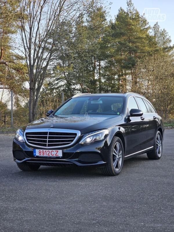 Melns Mercedes-Benz c-220 2014 Viļņa, ar dzinēja tilpumu 2.10 L un nobraukumu 458 tūkst. km par 9400 €, foto 1 vietnē AUTOMOTO.COM.LV