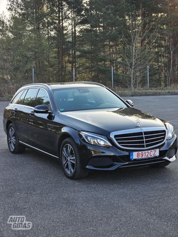 Melns Mercedes-Benz c-220 2014 Viļņa, ar dzinēja tilpumu 2.10 L un nobraukumu 458 tūkst. km par 9400 €, foto 2 vietnē AUTOMOTO.COM.LV