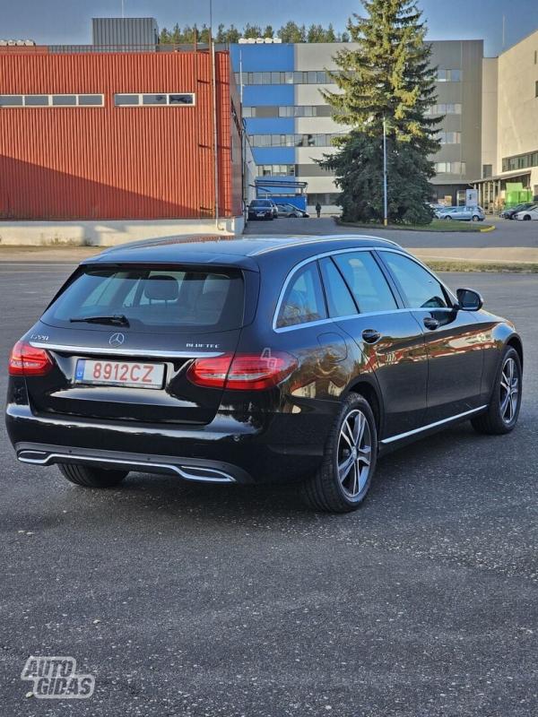 Melns Mercedes-Benz c-220 2014 Viļņa, ar dzinēja tilpumu 2.10 L un nobraukumu 458 tūkst. km par 9400 €, foto 5 vietnē AUTOMOTO.COM.LV