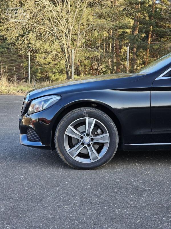 Melns Mercedes-Benz c-220 2014 Viļņa, ar dzinēja tilpumu 2.10 L un nobraukumu 458 tūkst. km par 9400 €, foto 7 vietnē AUTOMOTO.COM.LV