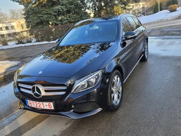 Melns Mercedes-Benz c-220 2014 Jēkabpils, ar dzinēja tilpumu 2.20 L un nobraukumu 328 tūkst. km par 12490 €, foto 1 vietnē AUTOMOTO.COM.LV