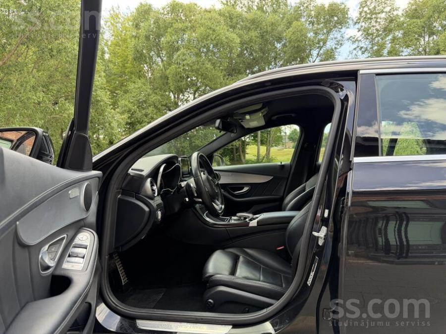 Black Mercedes-Benz c-220 2014 in Rezekne, with an engine capacity of 2.20 L and mileage of 289 thousand km for 10490 €, photo 8 on AUTOMOTO.COM.LV
