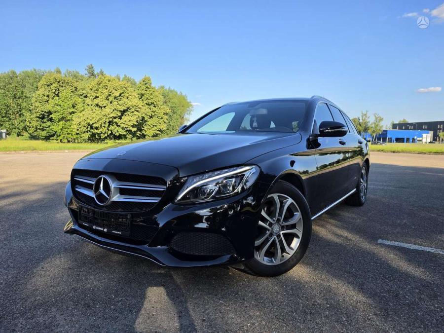 Black Mercedes-Benz c-220 2014 in Kaunas, with an engine capacity of 2.20 L and mileage of 243 thousand km for 11950 €, photo 1 on AUTOMOTO.COM.LV