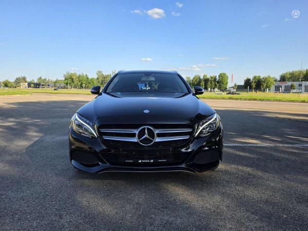 Black Mercedes-Benz c-220 2014 in Kaunas, with an engine capacity of 2.20 L and mileage of 243 thousand km for 11950 €, photo 2 on AUTOMOTO.COM.LV