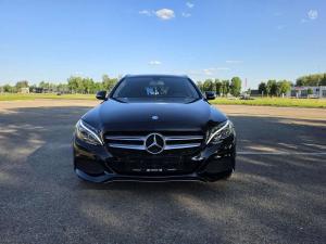 Black Mercedes-Benz c-220 2014 in Kaunas, with an engine capacity of 2.20 L and mileage of 243 thousand km for 11950 €, photo 3 on AUTOMOTO.COM.LV