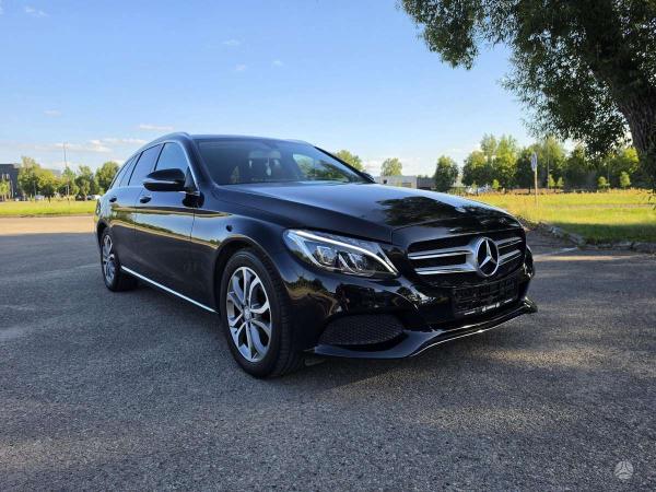 Black Mercedes-Benz c-220 2014 in Kaunas, with an engine capacity of 2.20 L and mileage of 243 thousand km for 11950 €, photo 3 on AUTOMOTO.COM.LV