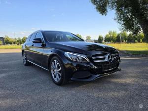 Black Mercedes-Benz c-220 2014 in Kaunas, with an engine capacity of 2.20 L and mileage of 243 thousand km for 11950 €, photo 4 on AUTOMOTO.COM.LV