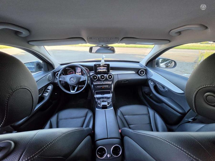Black Mercedes-Benz c-220 2014 in Kaunas, with an engine capacity of 2.20 L and mileage of 243 thousand km for 11950 €, photo 14 on AUTOMOTO.COM.LV
