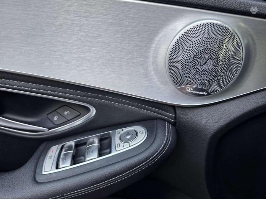 Black Mercedes-Benz c-220 2014 in Kaunas, with an engine capacity of 2.20 L and mileage of 243 thousand km for 11950 €, photo 20 on AUTOMOTO.COM.LV