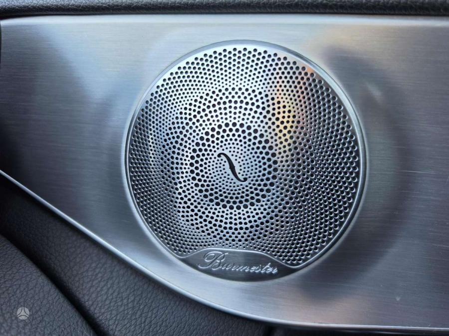 Black Mercedes-Benz c-220 2014 in Kaunas, with an engine capacity of 2.20 L and mileage of 243 thousand km for 11950 €, photo 21 on AUTOMOTO.COM.LV