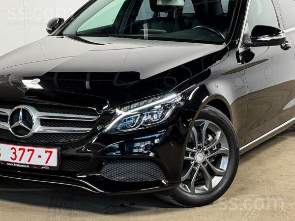 Black Mercedes-Benz c-220 2014 in Jurmala, with an engine capacity of 2.20 L and mileage of 255 thousand km for 11450 €, photo 3 on AUTOMOTO.COM.LV