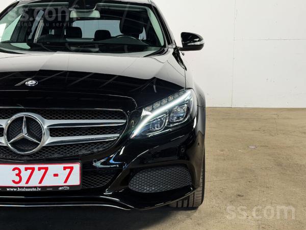 Black Mercedes-Benz c-220 2014 in Jurmala, with an engine capacity of 2.20 L and mileage of 255 thousand km for 11450 €, photo 7 on AUTOMOTO.COM.LV
