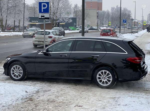 Black Mercedes-Benz c-220 2015 in Marijampole, with an engine capacity of 2.14 L and mileage of 234 thousand km for 14499 €, photo 11 on AUTOMOTO.COM.LV