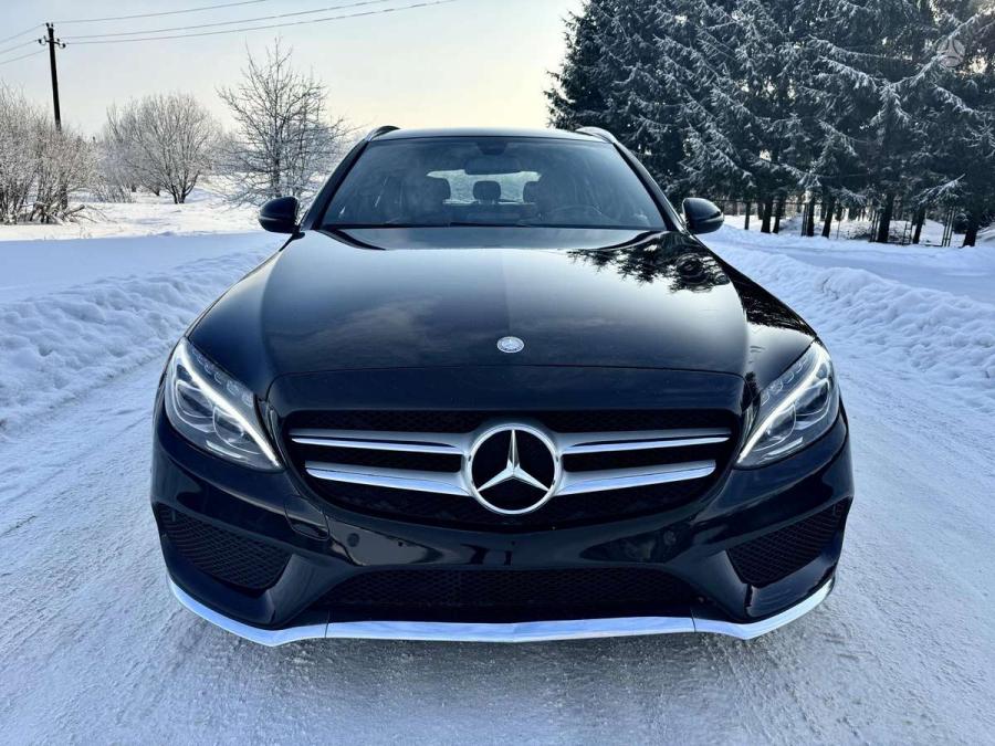 Black Mercedes-Benz c-220 2015 in Vilnius, with an engine capacity of 2.14 L and mileage of 300 thousand km for 9999 €, photo 1 on AUTOMOTO.COM.LV