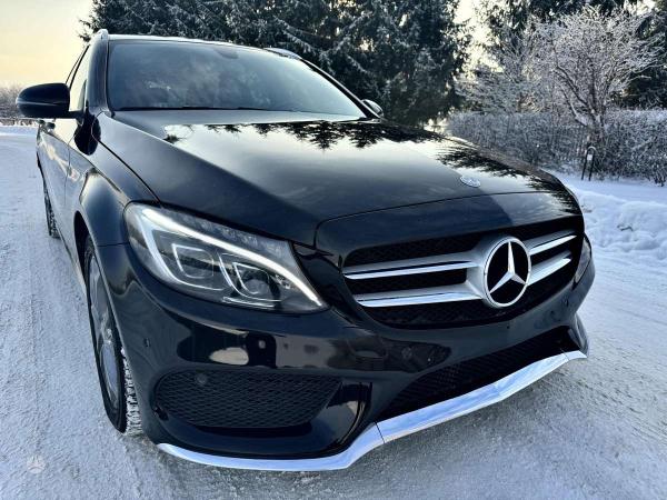 Black Mercedes-Benz c-220 2015 in Vilnius, with an engine capacity of 2.14 L and mileage of 300 thousand km for 9999 €, photo 2 on AUTOMOTO.COM.LV