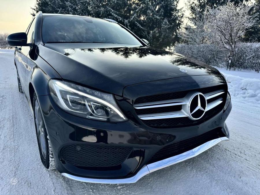 Black Mercedes-Benz c-220 2015 in Vilnius, with an engine capacity of 2.14 L and mileage of 300 thousand km for 9999 €, photo 2 on AUTOMOTO.COM.LV