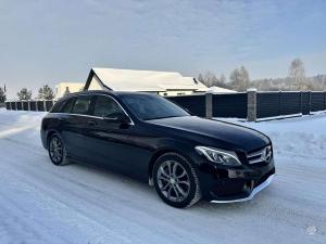 Black Mercedes-Benz c-220 2015 in Vilnius, with an engine capacity of 2.14 L and mileage of 300 thousand km for 9999 €, photo 8 on AUTOMOTO.COM.LV