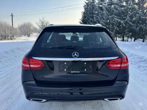 Black Mercedes-Benz c-220 2015 in Vilnius, with an engine capacity of 2.14 L and mileage of 300 thousand km for 9999 €, photo 15 on AUTOMOTO.COM.LV