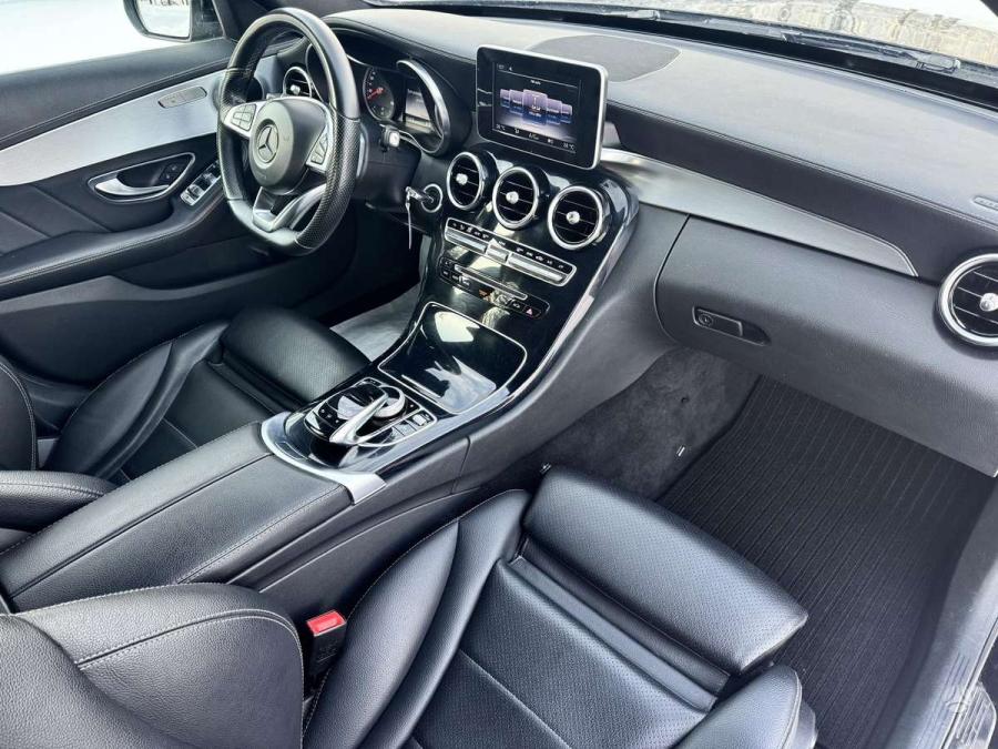 Black Mercedes-Benz c-220 2015 in Vilnius, with an engine capacity of 2.14 L and mileage of 300 thousand km for 9999 €, photo 17 on AUTOMOTO.COM.LV