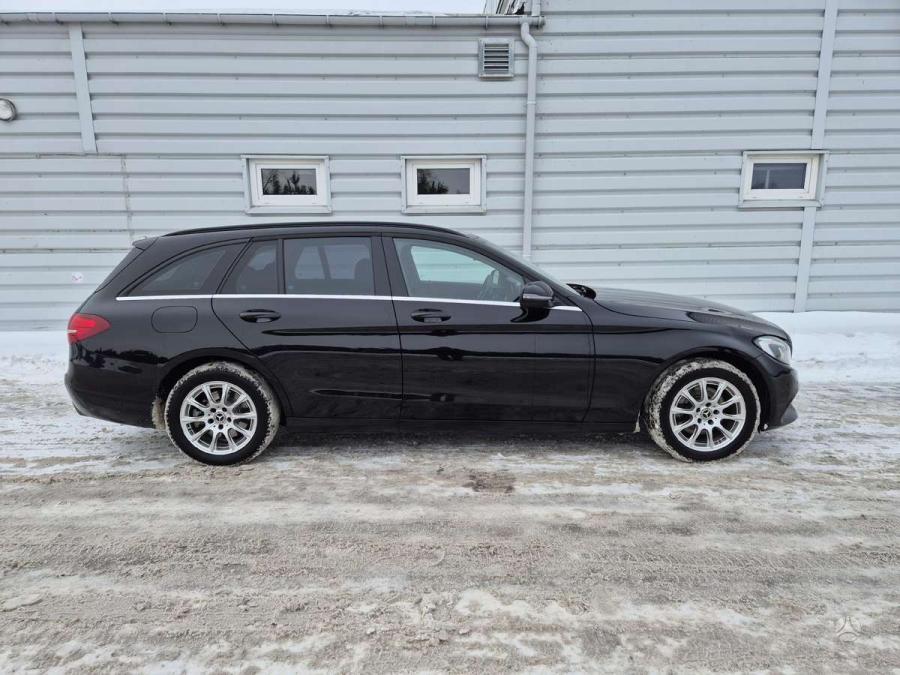 Melns Mercedes-Benz c-220 2015 Šilutė, ar dzinēja tilpumu 2.14 L un nobraukumu 398 tūkst. km par 6900 €, foto 7 vietnē AUTOMOTO.COM.LV