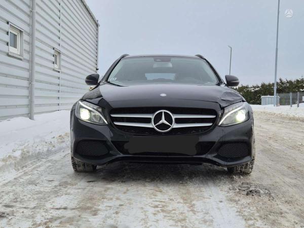 Melns Mercedes-Benz c-220 2015 Šilutė, ar dzinēja tilpumu 2.14 L un nobraukumu 398 tūkst. km par 6900 €, foto 3 vietnē AUTOMOTO.COM.LV
