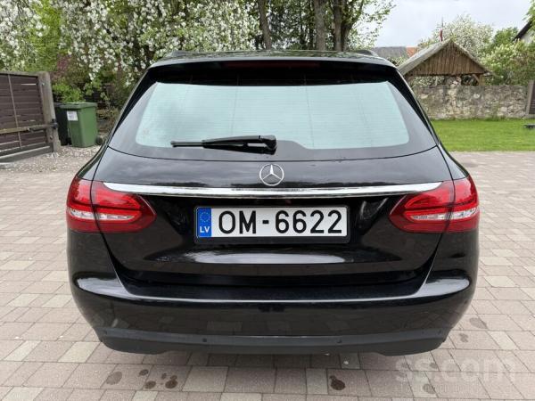 Melns Mercedes-Benz c-220 2015 Rīga, ar dzinēja tilpumu 2.20 L un nobraukumu 355 tūkst. km par 11500 €, foto 5 vietnē AUTOMOTO.COM.LV