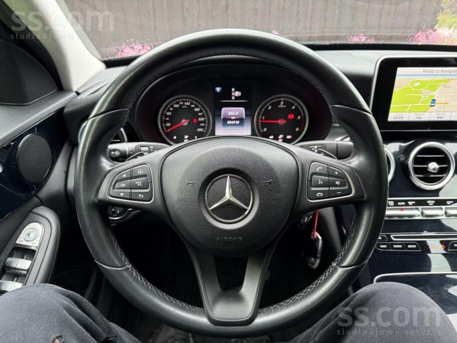 Melns Mercedes-Benz c-220 2015 Rīga, ar dzinēja tilpumu 2.20 L un nobraukumu 355 tūkst. km par 11500 €, foto 8 vietnē AUTOMOTO.COM.LV