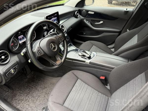 Melns Mercedes-Benz c-220 2015 Rīga, ar dzinēja tilpumu 2.20 L un nobraukumu 355 tūkst. km par 11500 €, foto 9 vietnē AUTOMOTO.COM.LV