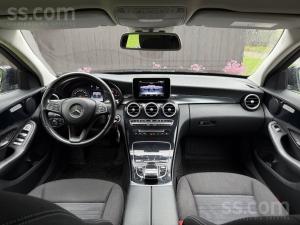 Melns Mercedes-Benz c-220 2015 Rīga, ar dzinēja tilpumu 2.20 L un nobraukumu 355 tūkst. km par 11500 €, foto 13 vietnē AUTOMOTO.COM.LV