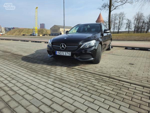 Black Mercedes-Benz c-220 2015 in Klaipeda, with an engine capacity of 2.10 L and mileage of 345 thousand km for 10500 €, photo 1 on AUTOMOTO.COM.LV