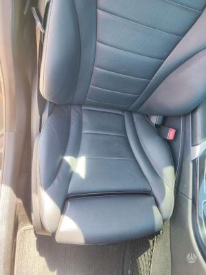 Melns Mercedes-Benz c-220 2015 Tauragė, ar dzinēja tilpumu 2.14 L un nobraukumu 316 tūkst. km par 7900 €, foto 16 vietnē AUTOMOTO.COM.LV
