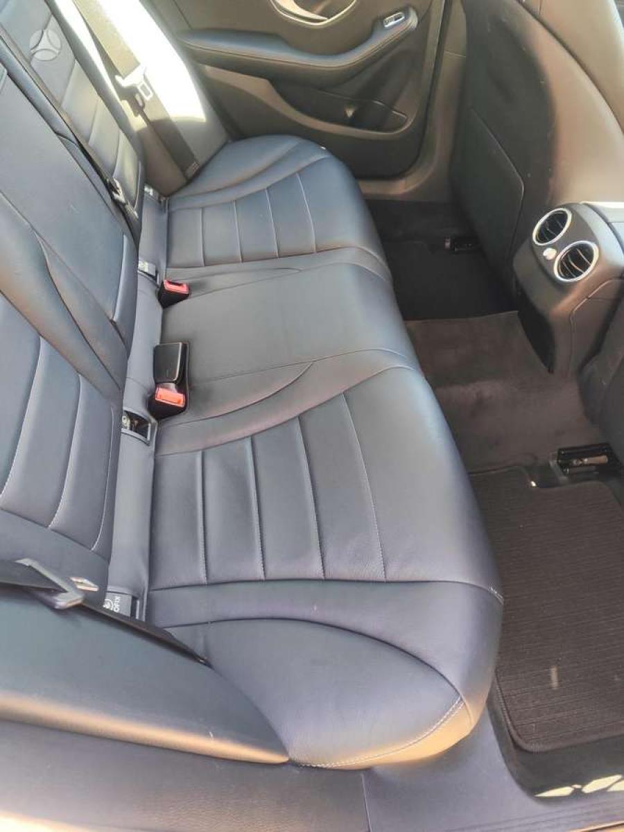 Melns Mercedes-Benz c-220 2015 Tauragė, ar dzinēja tilpumu 2.14 L un nobraukumu 316 tūkst. km par 7900 €, foto 17 vietnē AUTOMOTO.COM.LV