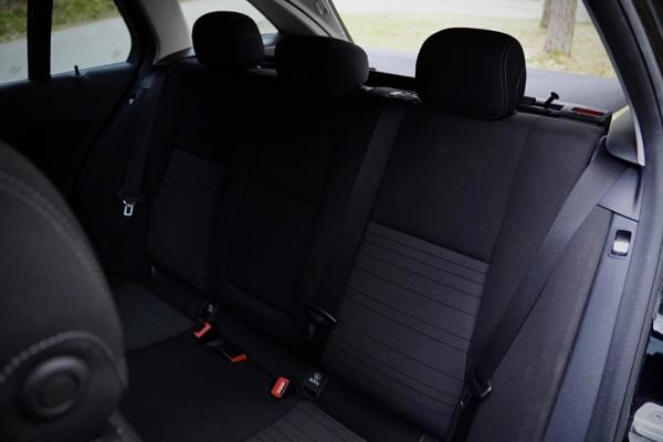 Melns Mercedes-Benz c-220 2015 Rīga, ar dzinēja tilpumu 2.20 L un nobraukumu 172 tūkst. km par 12600 €, foto 2 vietnē AUTOMOTO.COM.LV