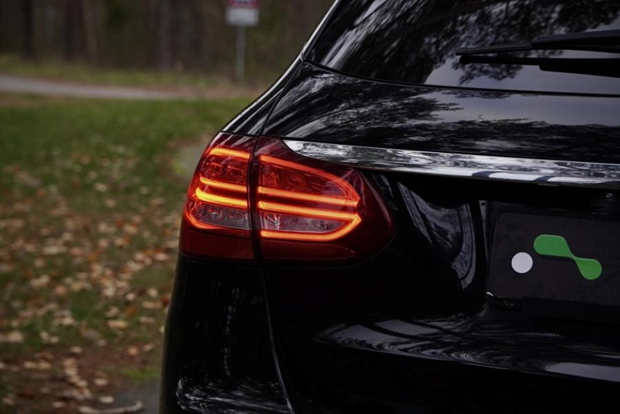 Black Mercedes-Benz c-220 2015 in Riga, with an engine capacity of 2.20 L and mileage of 172 thousand km for 12600 €, photo 19 on AUTOMOTO.COM.LV