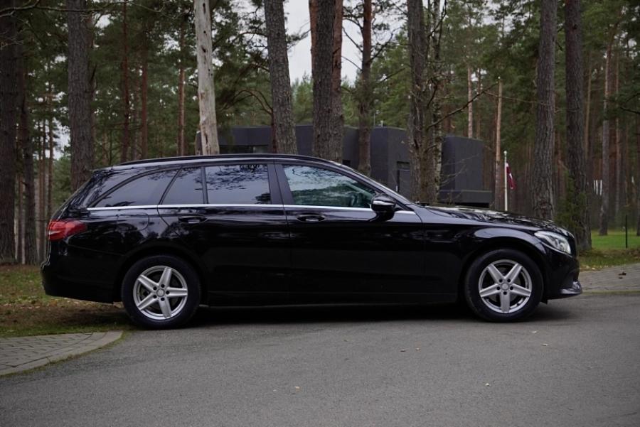 Black Mercedes-Benz c-220 2015 in Riga, with an engine capacity of 2.20 L and mileage of 172 thousand km for 12600 €, photo 25 on AUTOMOTO.COM.LV