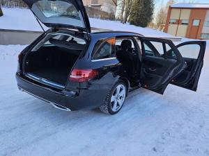 Черный Мерседес Ц 220 2015 в Екабпилс, объемом двигателя 2.20 л и пробегом 299 тыс. км за 9000 €, фото 15 на AUTOMOTO.COM.LV