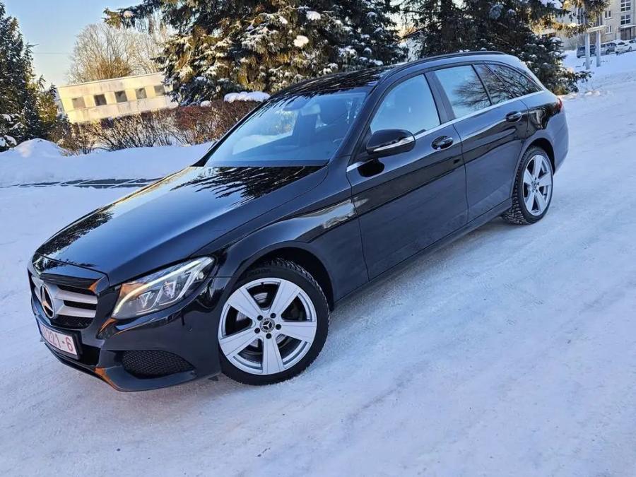 Черный Мерседес Ц 220 2015 в Екабпилс, объемом двигателя 2.20 л и пробегом 299 тыс. км за 9000 €, фото 20 на AUTOMOTO.COM.LV